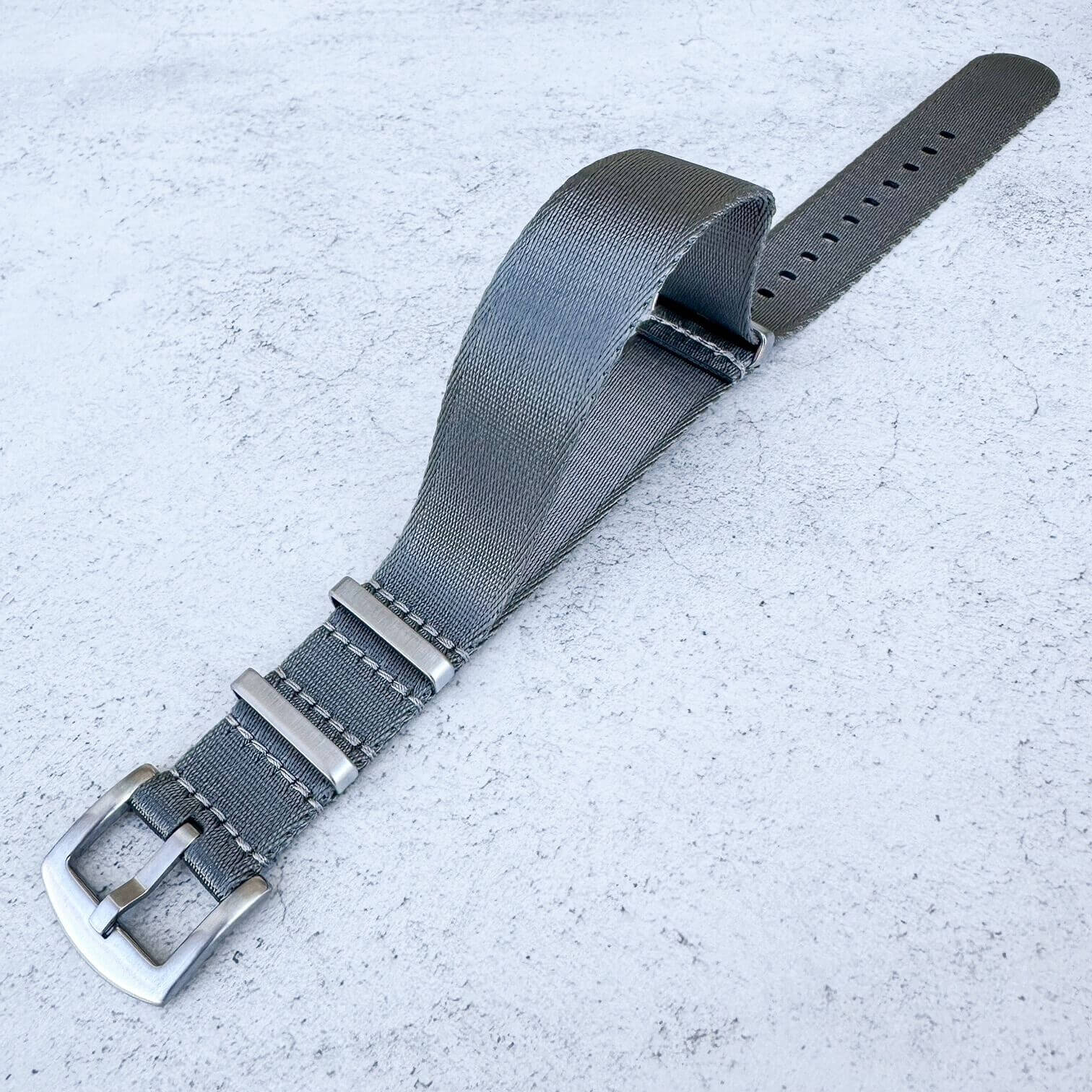 Seatbelt NATO Watch Strap - Grey | Military Watch Bands